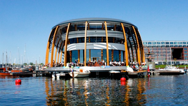 Loetje aan het IJ in Amsterdam - Menu, openingstijden, prijzen, adres ...