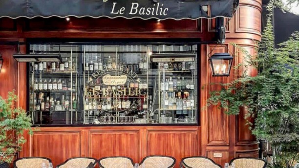 Le Basilic - Restaurant, 2 Rue Casimir Périer 75007 Paris - Adresse ...